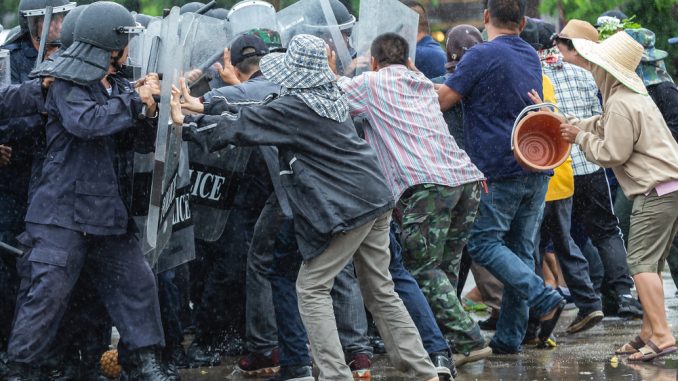 The Chinese Billionaire Funding Minneapolis ICE Protests That Put ...